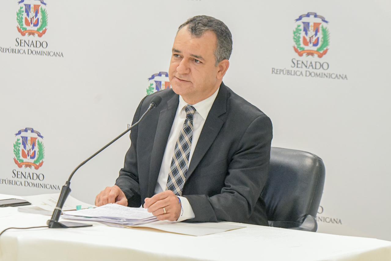 Román Jáquez participa en proceso de entrevistas del Senado para rer ...
