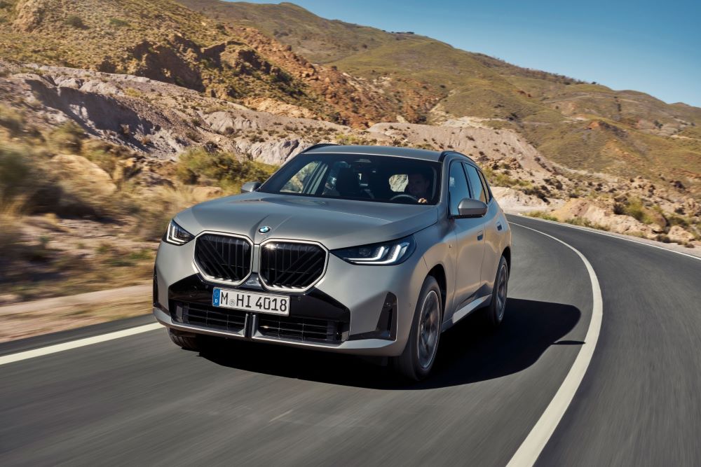 Magna presenta nuevo BMW X3 - El Universal Digital