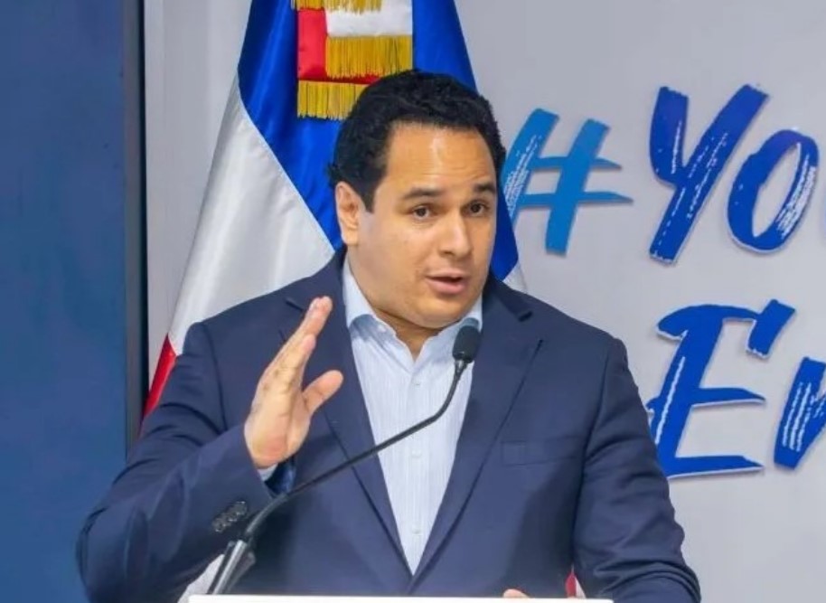 Manuel Conde cuestiona baja presencia de mujeres en altas instancias ...
